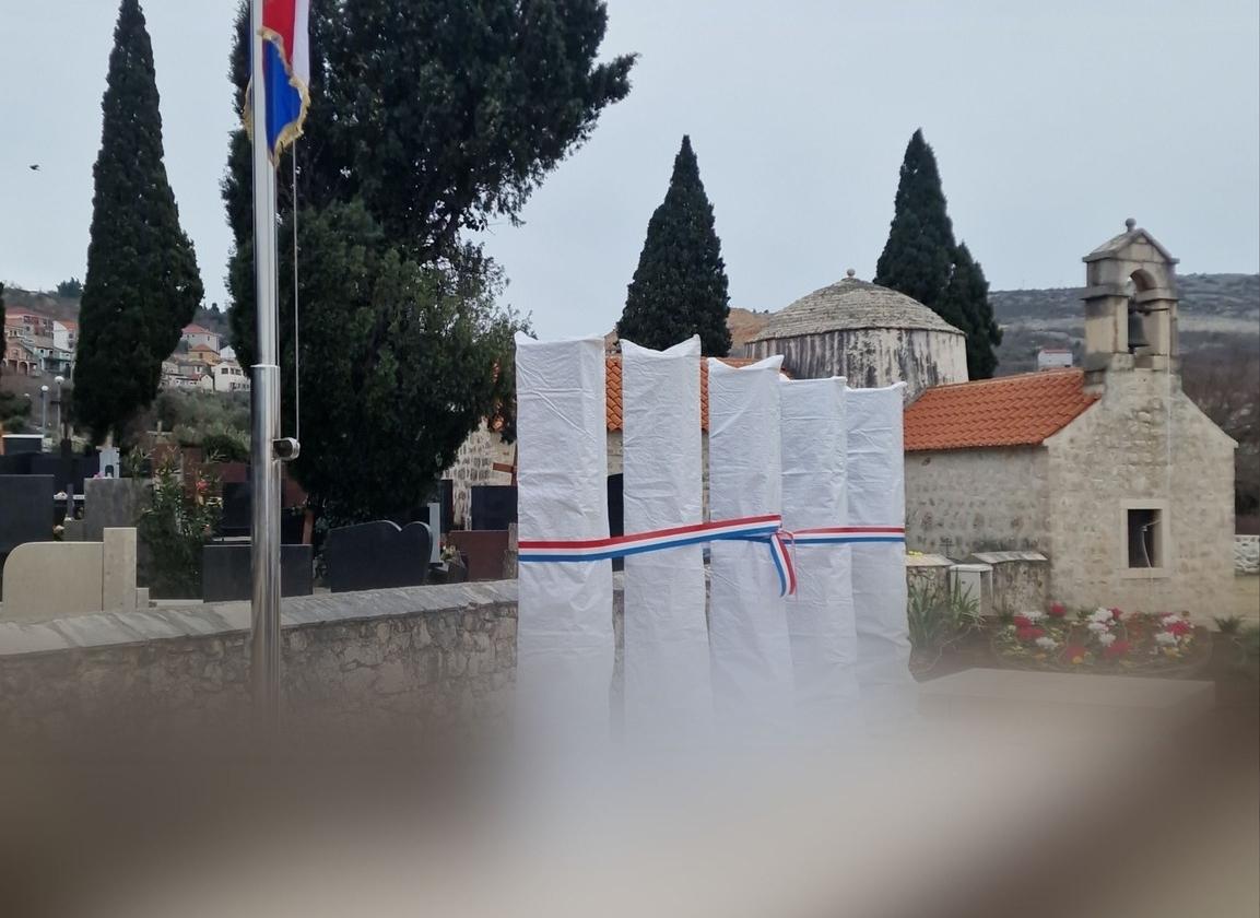Zadarski tjednik - Danas svečano otvaranje Spomenika poginulim ...
